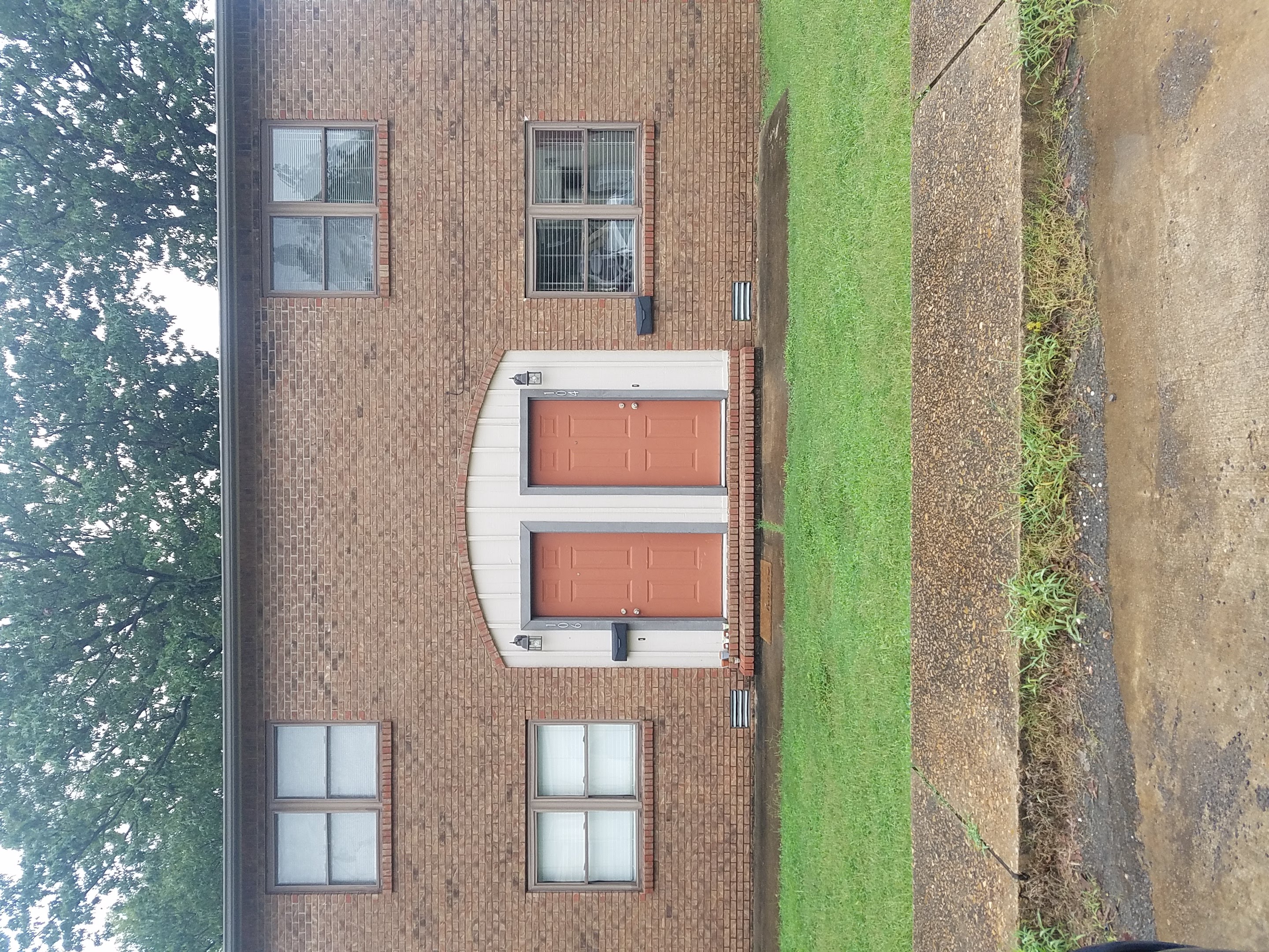 Home [mooreforrent.managebuilding.com]